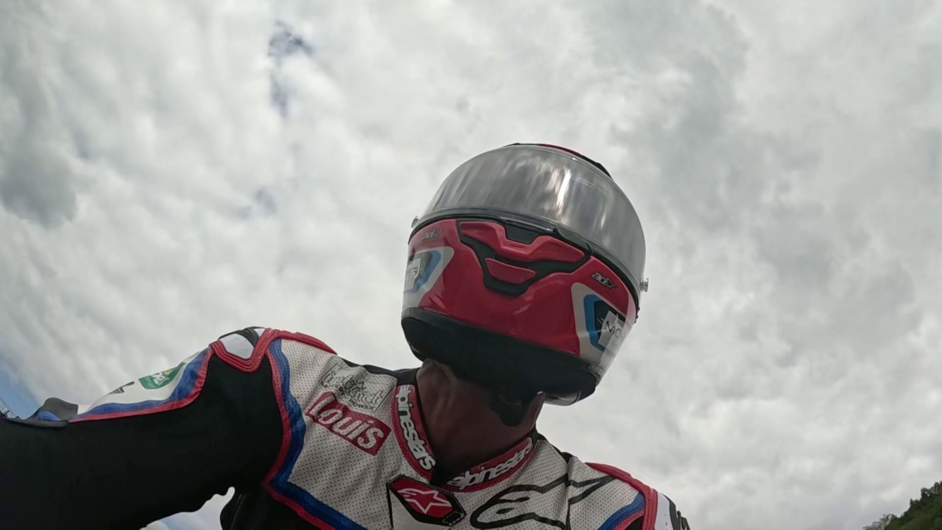 Tracklap: Onboard mit Alex Hofmann in Motegi - ServusTV On