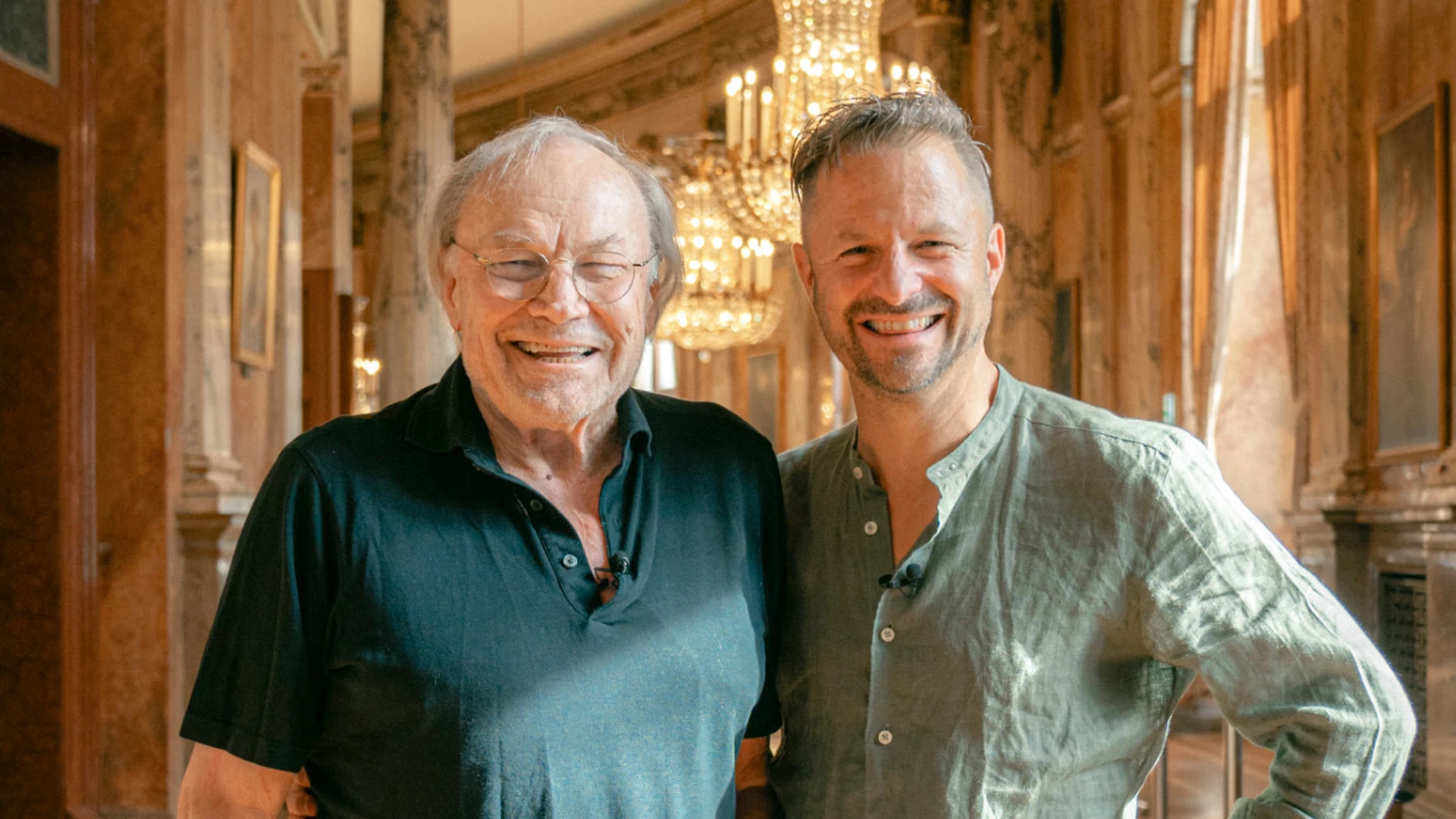 Philipp Hochmair & Klaus Maria Brandauer: Begegnung im Burgtheater ...