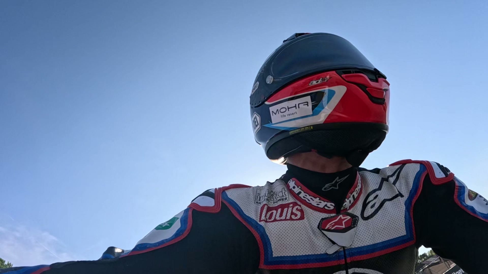 Tracklap: Onboard mit Alex Hofmann in Barcelona - ServusTV On